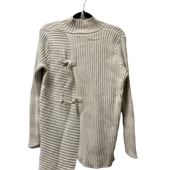 CAbi | Sweaters | Cabi D Ring Ribbed Sweater 3363 | Poshmark